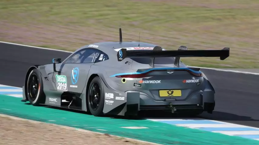 Aston Martin Vantage DTM