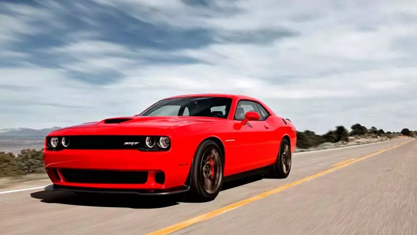 ລົດຮູບເງົາ: Dodge Challenger Hellcat SRT (II)