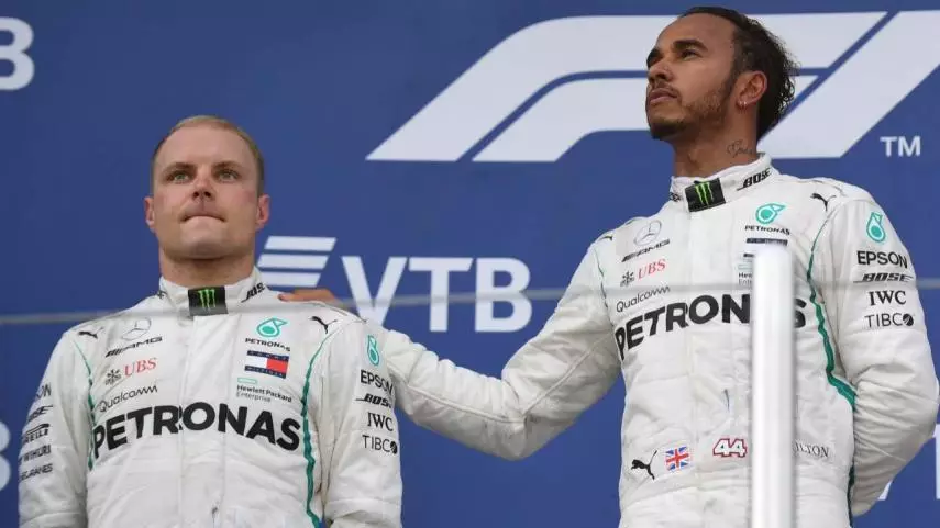 Hamilton a Bottas na stupních vítězů