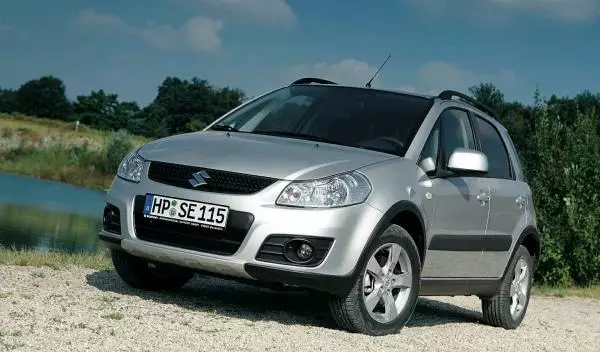 Dacia Duster атаандашы Suzuki Sx4