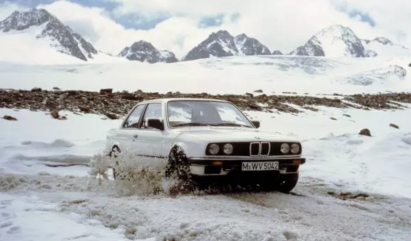 BMW E30-ը դարձավ 30 տարեկան 81343_8