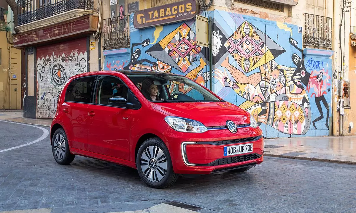 Den neie VW e-up! huet seng Autonomie verduebelt (an dëst ass säi Geheimnis fir et z'erreechen)