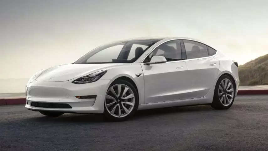 ម៉ូដែល Tesla 3