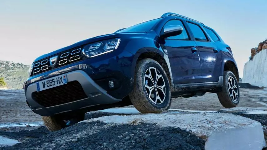 2018 সালের শীতকালে চালানোর জন্য 5টি সেরা গাড়ি Dacia Duster