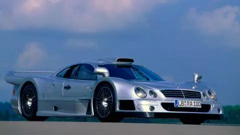 I-Mercedes CLK GTR