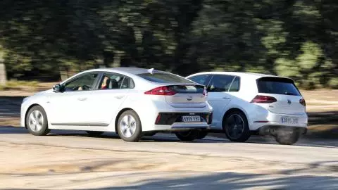 ንጽጽር: Hyundai Ioniq እና VW Golf GTE