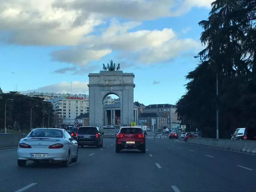 Це моменти найбільшого ризику зараження у вашому автомобілі згідно з CO2-метром