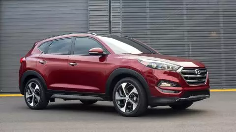 ក្រុមហ៊ុន Hyundai Tucson