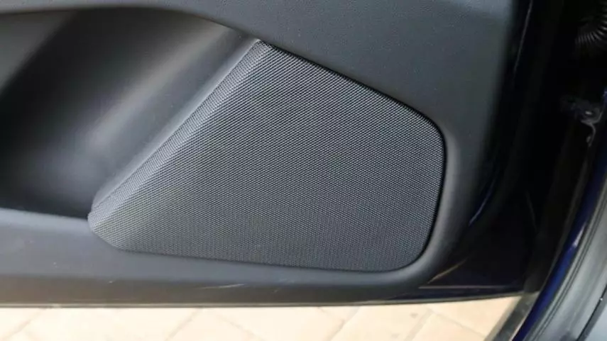 premium na audio system na mga luxury speaker