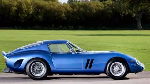 Ferrari 250 GTO dari sisi 1962