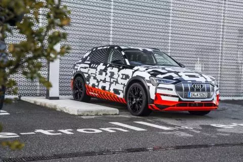 Audi e-tron samfur