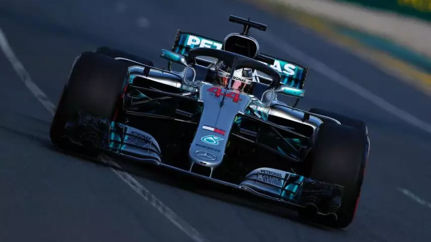 Lewis Hamilton 2. vabatreeningul Austraalias