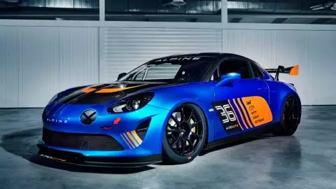 Alpine A110 GT4 (צד)