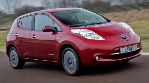 nissan leaf prednji